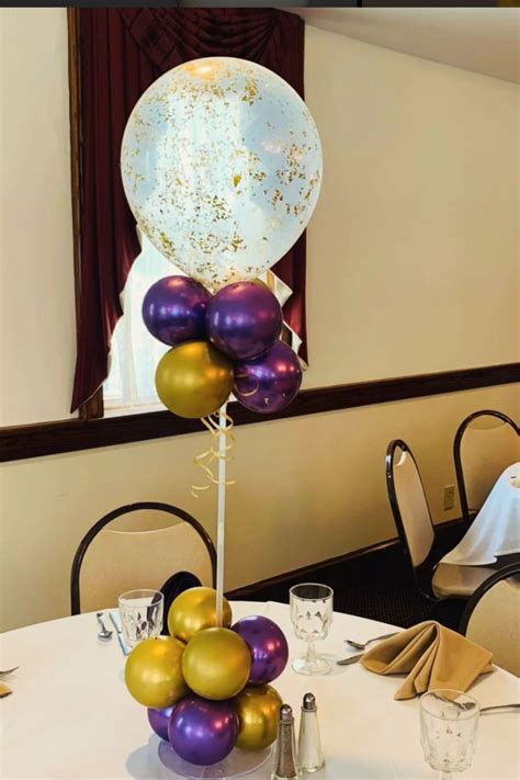 21 Balloon Centerpiece Ideas For Easy Table Decor To Copy The Chic Quota