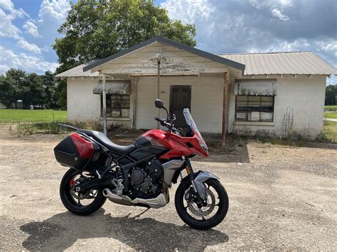 Triumph S Plucky Tiger Sport 660