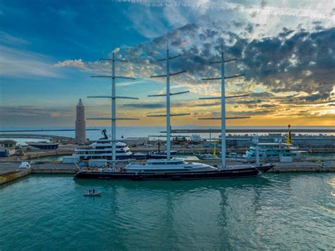 Neue Bilder Der Superyacht Maltese Falcon Nach Der Komplexen