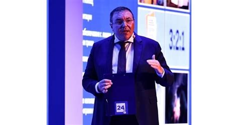 Проф Костадин Ангелов Повече пари за медиците по малко доплащания за пациентите