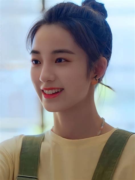 Wan Peng Selebritas