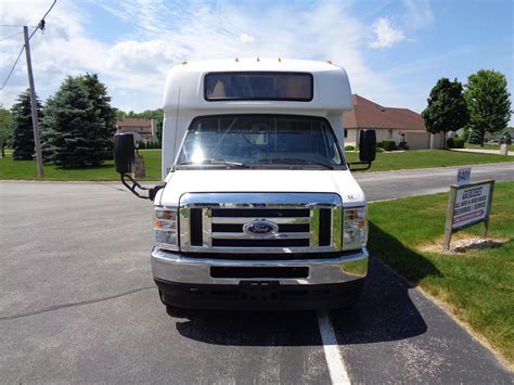 2021 Elkhart Coach Ecii Ford 16 Passenger And 2 Wheelchair Shuttle Bus