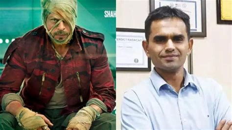 জওয়ান সংলাপ বিতর্ক নিয়ে মন্তব্য করতে অরাজি সমীর ওয়াংখেড়ে শাহরুখের