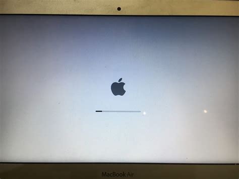 001 【写真で解説】macが起動しない！そんな時の対処法。 Macmacjp