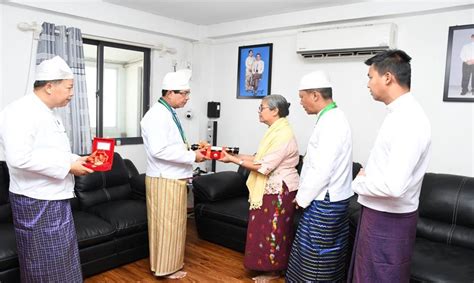 နိုင်ငံတော်စီမံအုပ်ချုပ်ရေးကောင်စီက ချီးမြှင့်သည့် ဘွဲ့တံဆိပ်များ ချီးမ
