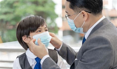 孩子突然停課、被匡列隔離，怎麼辦？醫師7提醒：父母更危險！ 嬰兒與母親