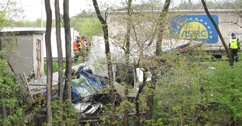 CHAMBÉRY SAVOIE QUATRE MORTS VENDREDI SUR LA VRU Des automobilistes