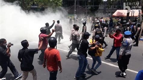 Demo Buruh Teduh Demo Mahasiswa Ricuh Beritajatim