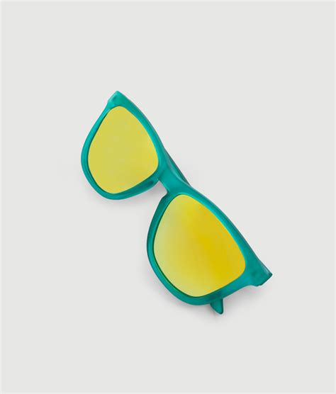 Maverick Sunglasses Green Ice Gymkuma