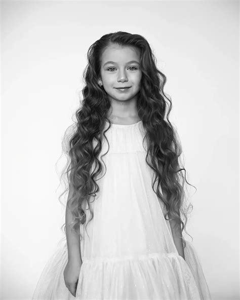 Детское модельное портфолио Кристина 9 лет Фотограф актерское