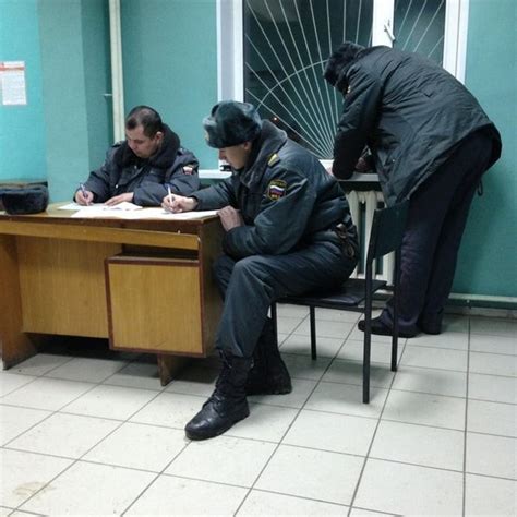 Создать мем отдел полиции рядом отделение полиции полицейский