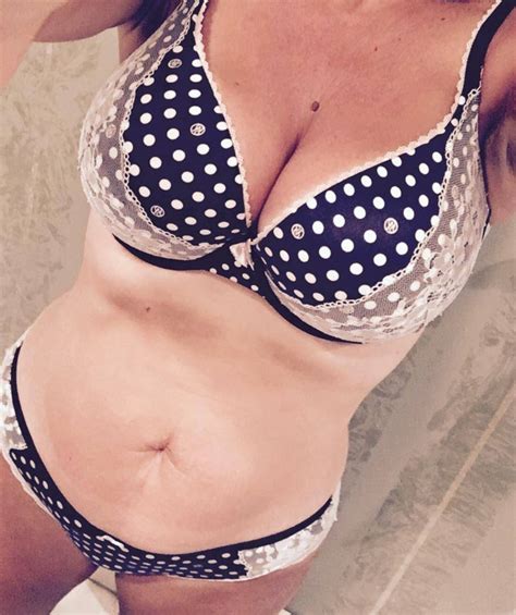 48 Years Old Saggy Mom Breasts Still Want To See Them Scrolller