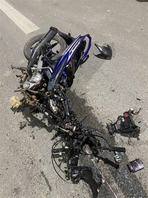 ng bay nhiều vòng lên trời chiếc Exciter chỉ còn là 1 đống sắt vụn tại QL45 Thanh Hoá HHĐP