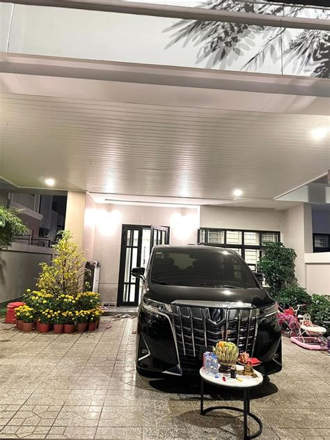 ផន សុផារី ជះលុយទាំងម៉ឺនៗ ទិញកាដូឡានឲ្យកូនស្រីទាំងពីរ Khmerload Cambodia Latest News