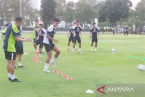 Yeom Ki Hun Sebut Latihan Striker Timnas Indonesia Fokus Pada Akurasi