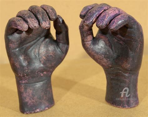 Sculpture Mains Denfant Sculpture By Sarcie Artmajeur