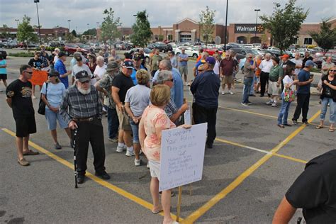 Grand Jury Probes Police Shooting Of Black Man At Ohio Walmart Nbc News