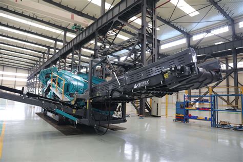 Vcr Crawler Raw Material Screening Station Vertex