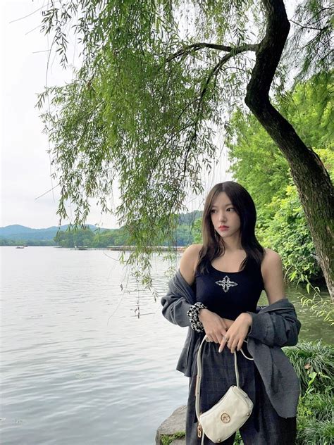 Cheng Xiao Updates On Twitter Cheng Xiao Cosmic Girls Korean Actresses
