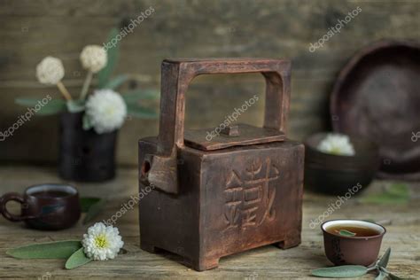 Hora de tomar el té Tetera cuadrada de cerámica vintage hecha a mano