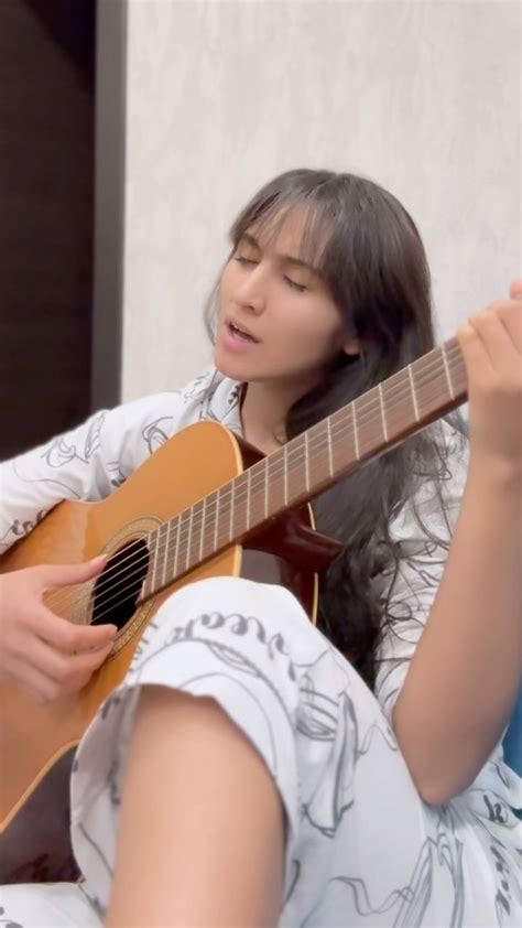 ‎kiana Diba کیانا دیبا‎ Kianadibamusic • Instagram Photos And Videos