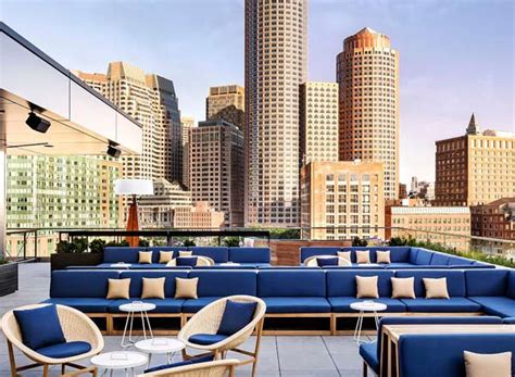 Deck 12 At Yotel Rooftop Bar In Boston The Rooftop Guide