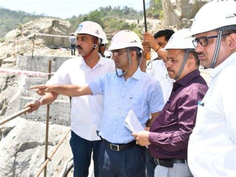Satluj Jal Vidyut Nigam Limited News Cmd Sjvn Reviewed Progress Of 66