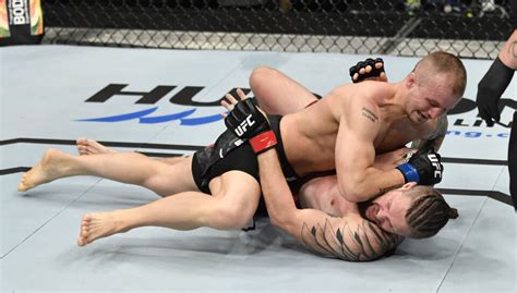 MMA kæmper får slettet nederlag før kamp i Las Vegas BT Sport bt dk