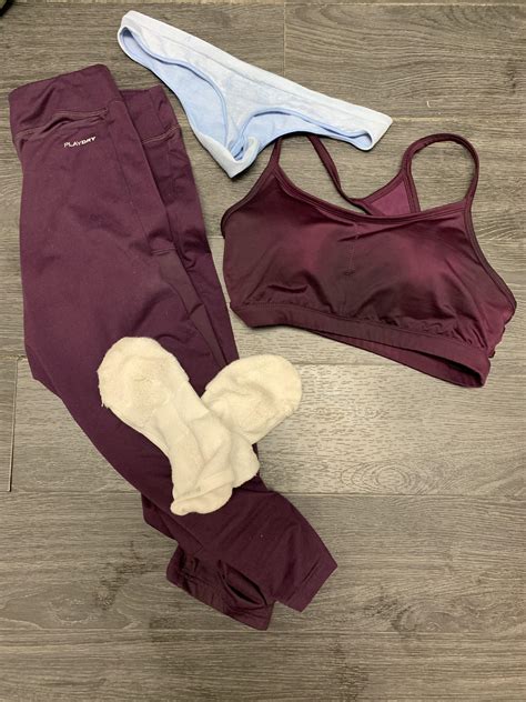 Selling Sweaty Socks Look At That Sweat Print😍😍 Scrolller