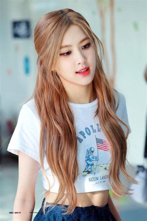 Tiểu Sử Ca Sĩ Rose Blackpink