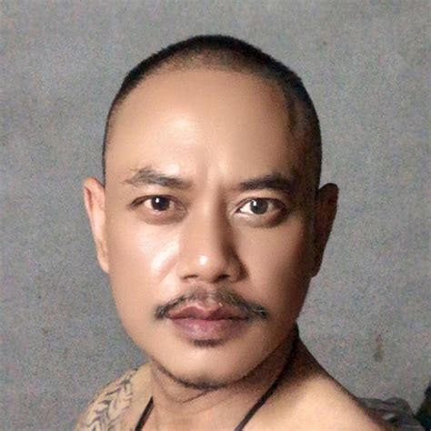 พ่อยาม เด่นชัด นันทะเสน