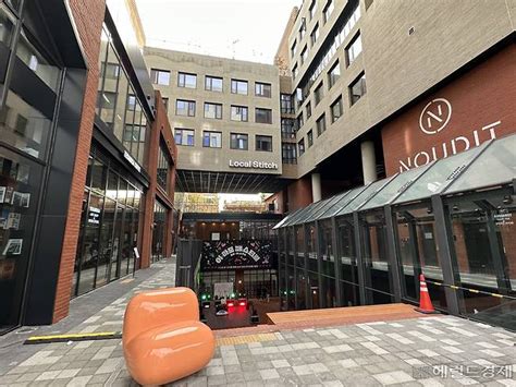 [르포] 5평 원룸 월세가 130만원인데도 줄 섰다…mz들의 힙플된 이곳 [부동산360]