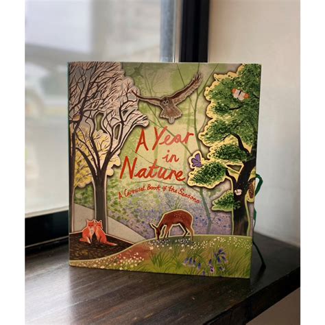 Xu A Year In Nature A Carousel Book Of The Seasons