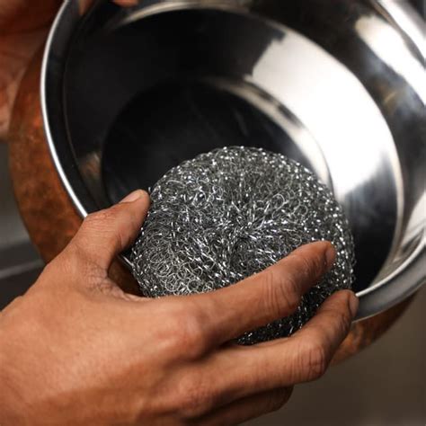 اطلب مجموعة سيف جلي ستانلس ستيل 5 قطع Royalford 5 Pcs Steel Scrubber