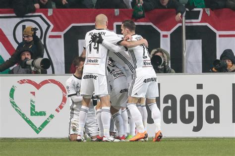 Kluby Ekstraklasy chcą kolejnych zmian w regulaminie Sport WP