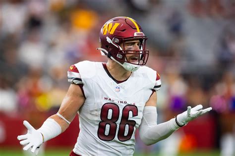 Zach Ertz Fantasy Hub Week 11 Injury Update Startsit Advice