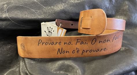 Personalizzazione Tracolla Per Chitarra E Basso
