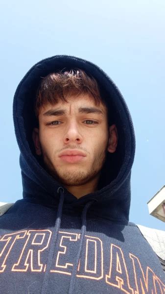Pollón Joven Pollón Joven 20 Años Para Pasarlo Muy Bien Pasion