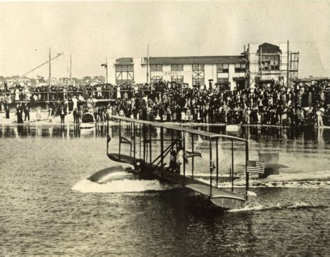 El Primer Vuelo Comercial Regular De La Historia