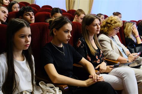 Победитель конкурса «Лидеры России Олеся Старжинская встретилась со
