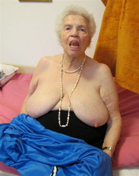 Abuelas Desnudas Fotos Porno Xxx Fotos Imágenes De Sexo 3895871 Pictoa
