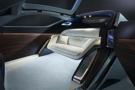 Rolls Royce Unveils The Ultimate Driverless Car Of The Future Maxim