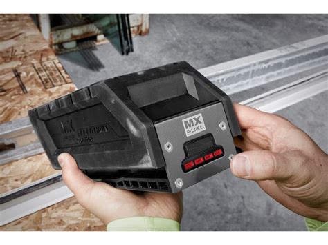 Milwaukee Mx Fuel Cp Battery From Reece