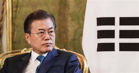 문재인 대통령 지지율 2주째 하락 왜 민생·경제 불안심리 탓