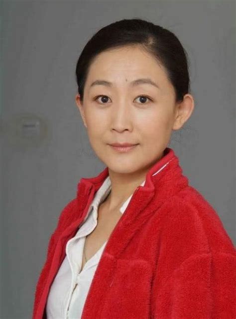 她是資深老戲骨，被稱「女版陳道明」，如今54歲依然孑身一人 每日頭條