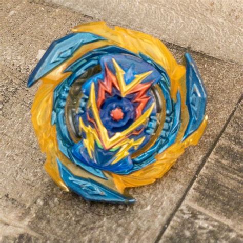 Toys Beyblade Burst Surge Hasbro Brave Valtryek V6 Lot Random