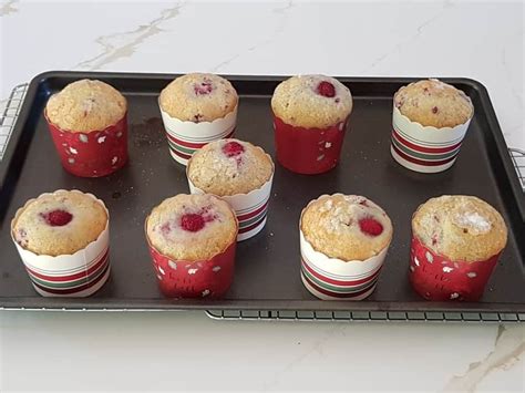 Eggless Raspberry Muffins How To Make Fresh Raspberry Muffins