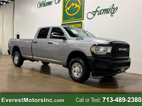 2022 Ram 2500 Tradesman 4x4 Crewcab Longbox 64l Hemi Gas 1own