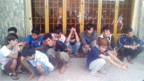 សមត្ថកិច្ចចុះបង្រ្កាបគ្រឿងញៀន ឃាត់ខ្លួនអ្នកប្រើប្រាស់ចំនួន១១នាក់ ពីភូមិត្រពាំងឈូក