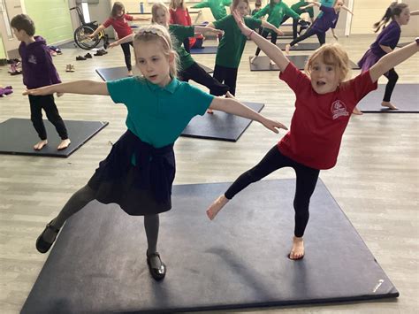 KS1 Class 3 PE Cookridge Primary